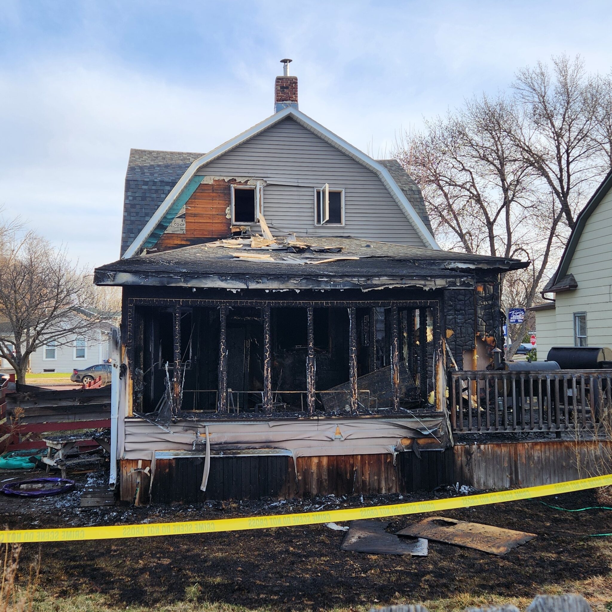 Investigators searching for the cause of a Saturday night house fire ...
