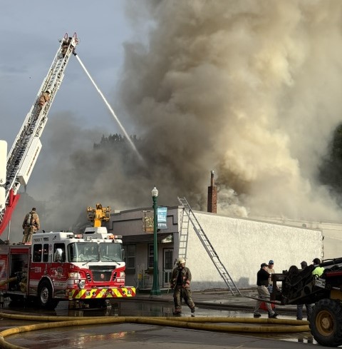 Fire levels downtown Dell Rapids business – KORN News Radio