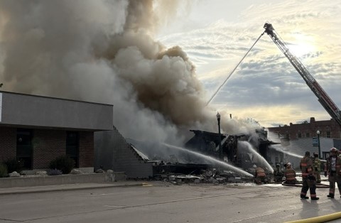 Fire levels downtown Dell Rapids business – KORN News Radio